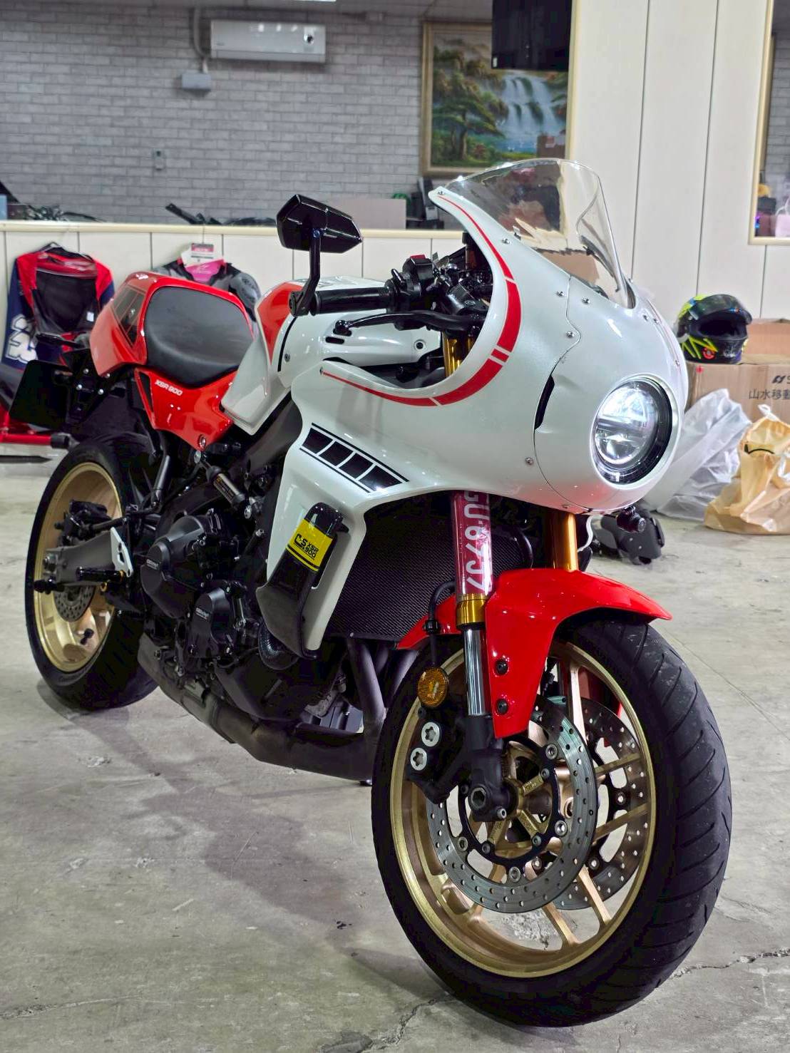 YAMAHA XSR900 - 中古/二手車出售中 [出售] 2024年 YAMAHA XSR900 改Hoobue套件 | 老爹重機 ...