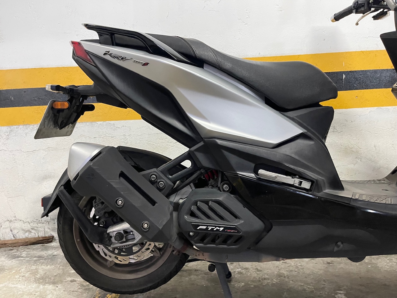 光陽 KRV180 - 中古/二手車出售中 賣代步光陽 KRV 180 免鑰匙皮帶版ABS+TCS 2022年 全車原廠引擎無改，現況出售，有通勤、接送、外送需求可以考慮～ | 個人自售 ...