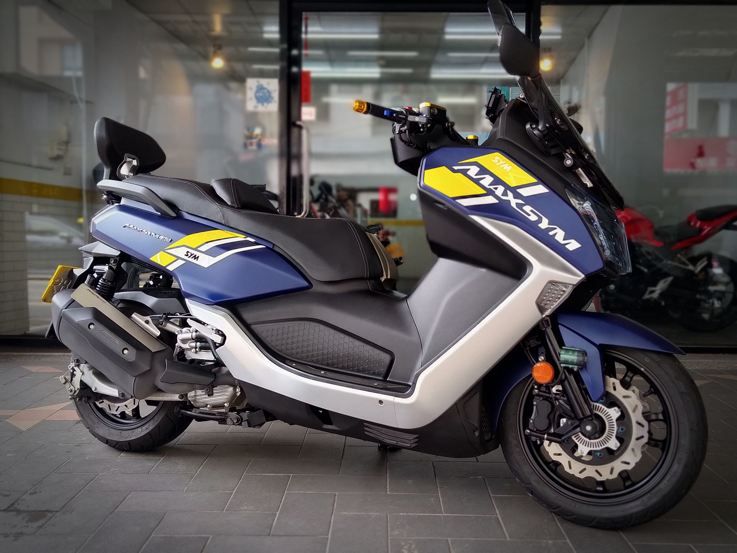 【三陽 MAXSYM 400】車輛一覽 新車、二手、中古機車、速可達、大型重機應有盡有 - 「Webike-摩托車市」