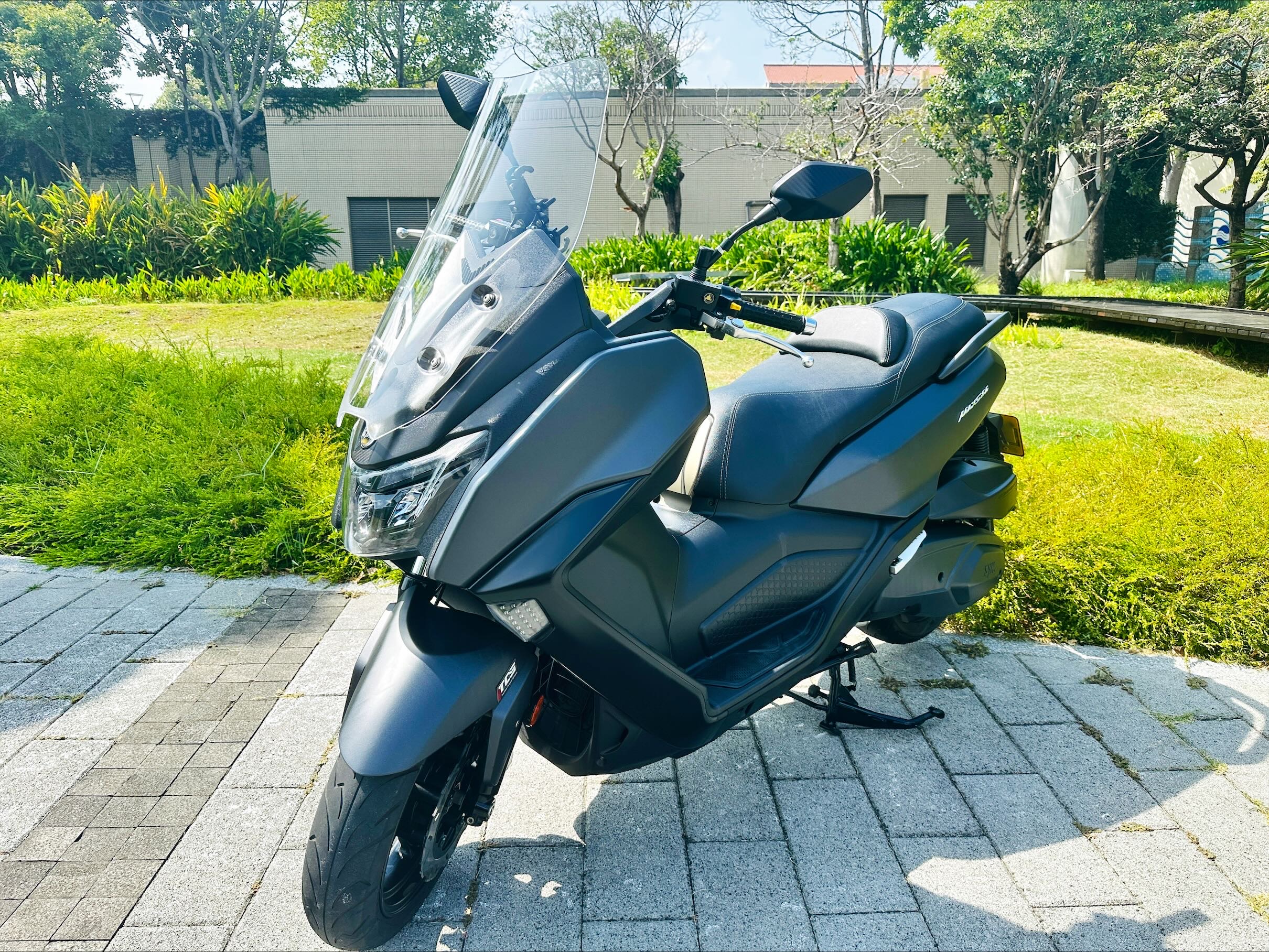 三陽 MAXSYM 400 - 中古/二手車出售中 SYM 三陽 MAXSYM 400 2021 黃牌大羊 有行車記錄器 手機架 | 輪泰車業 - 「Webike-摩托車市」