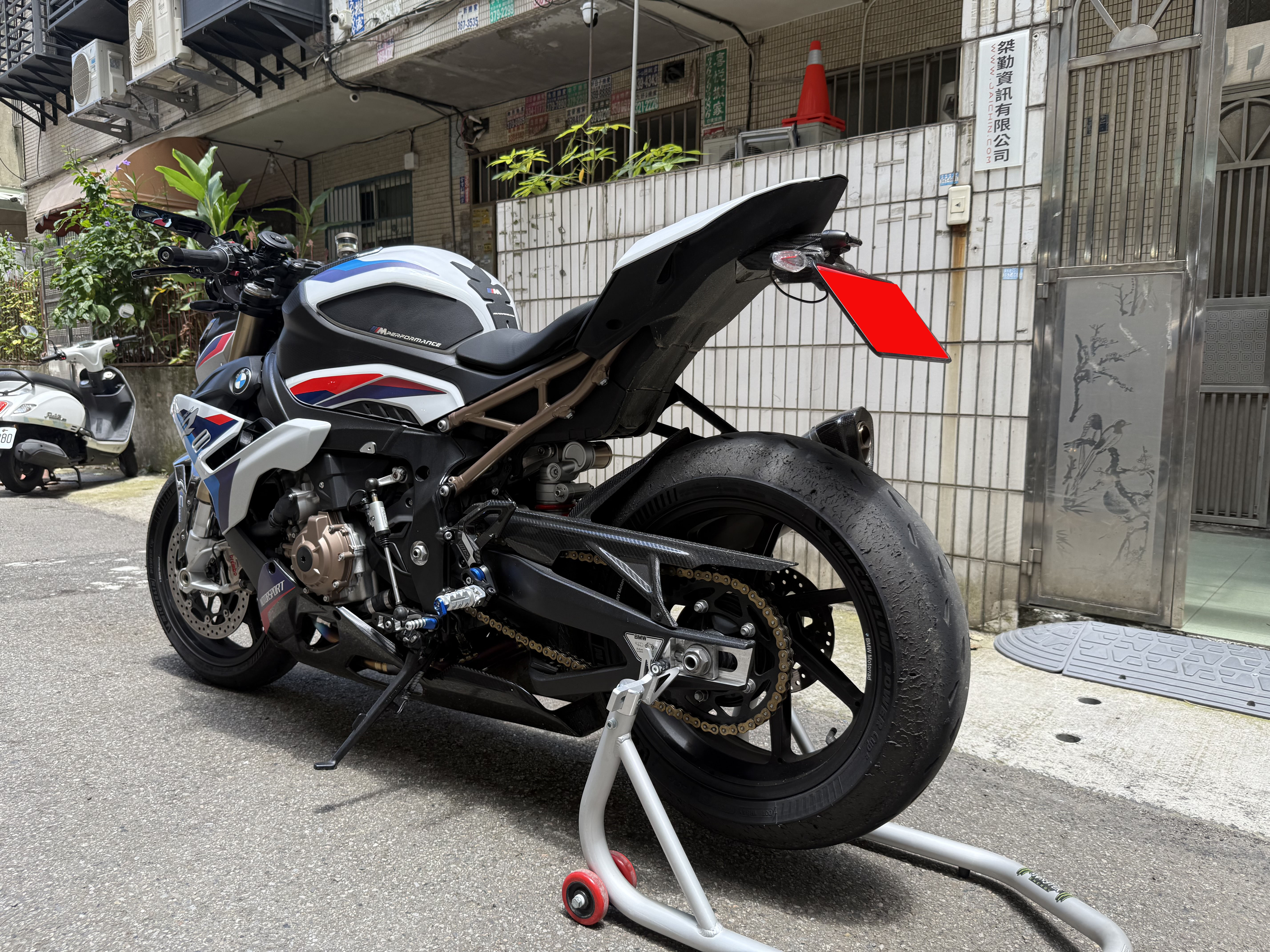 BMW S1000RR - 中古/二手車出售中 個人自售 BMW S1000R M版 23年 選配 加溫把 定速 （低里程） | 個人自售 ...