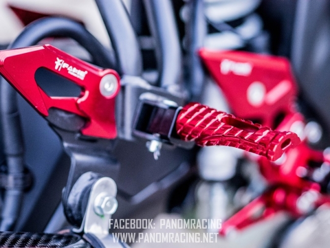 Fakie & Genma YAMAHA YZF-R15 (2018-) 後座腳踏桿 [FKI-Y1028-04-RD]